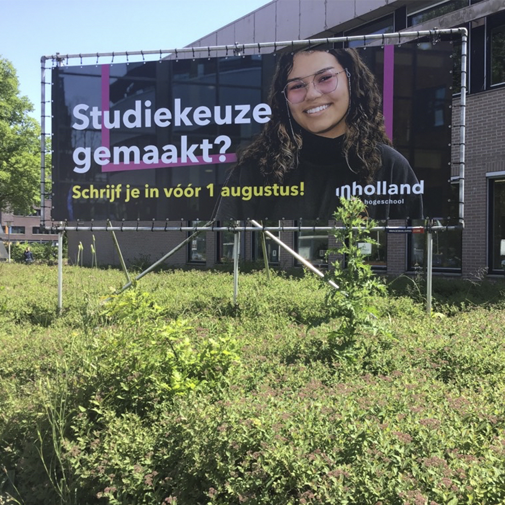 Spandoek met frame huren? Inclusief montage op locatie. Spandoek met frame huren? Inclusief montage op locatie.